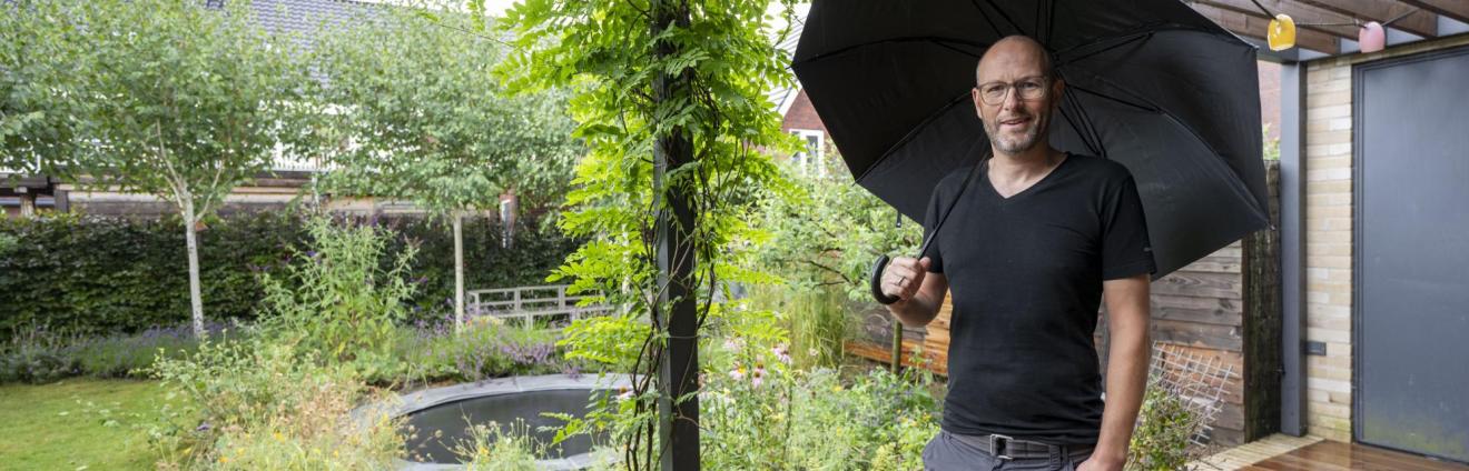 Reimar doet zijn wasjes met regenwater: ‘Zelfs de witte was is stralend ...