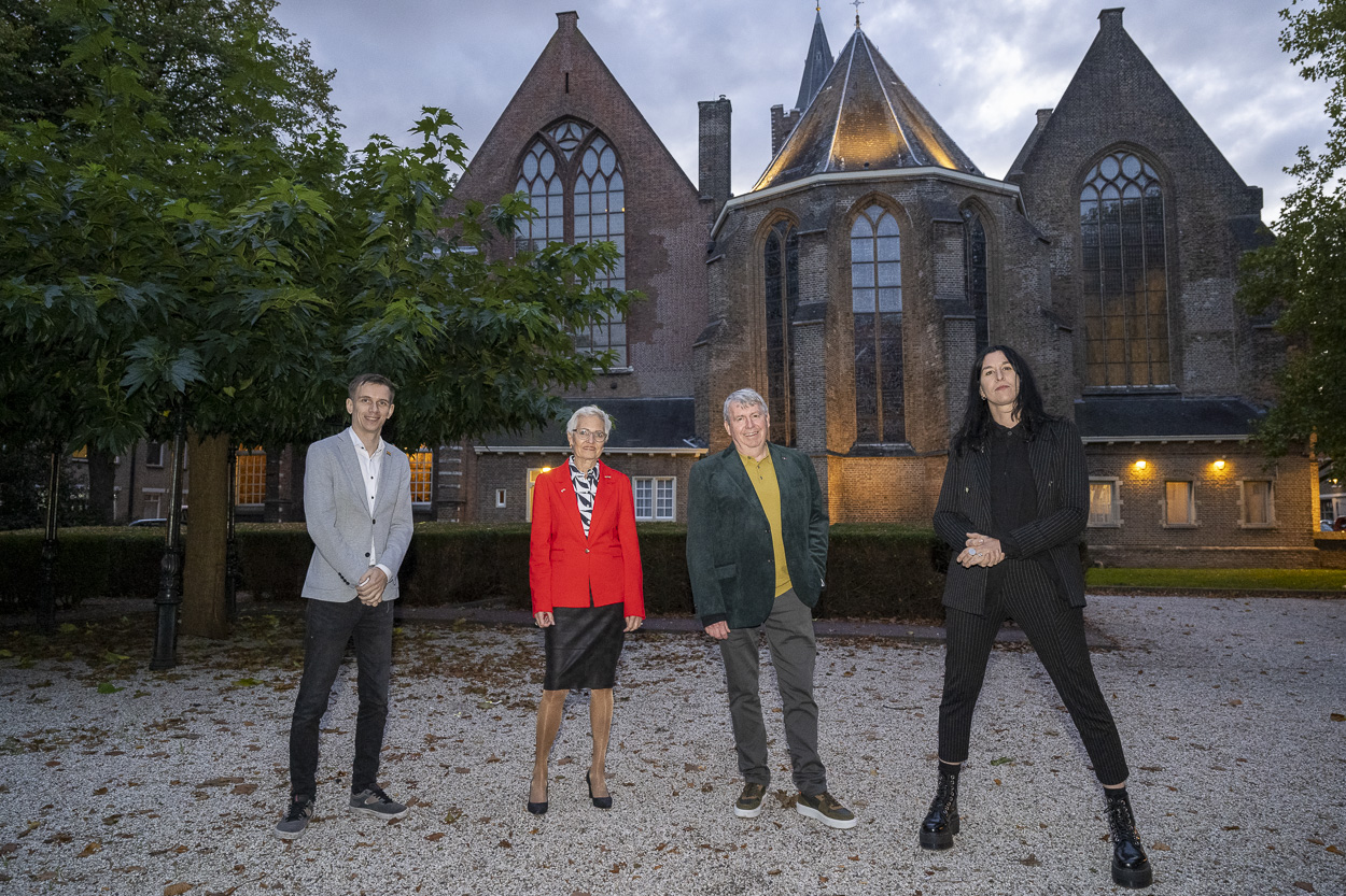 Jillis Bruggeman penning en opstekers 2022 uitgereikt | Schiedam